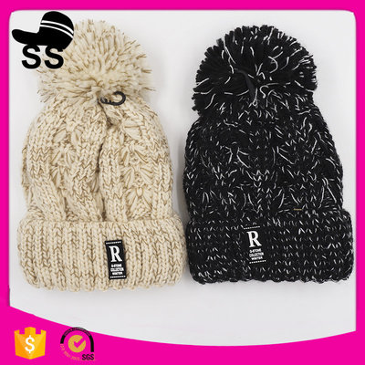 China 2017 top women 20*24+5cm 109g fashion cheap knitted pom pom clip flower beanie wholesale winter knitting hats supplier